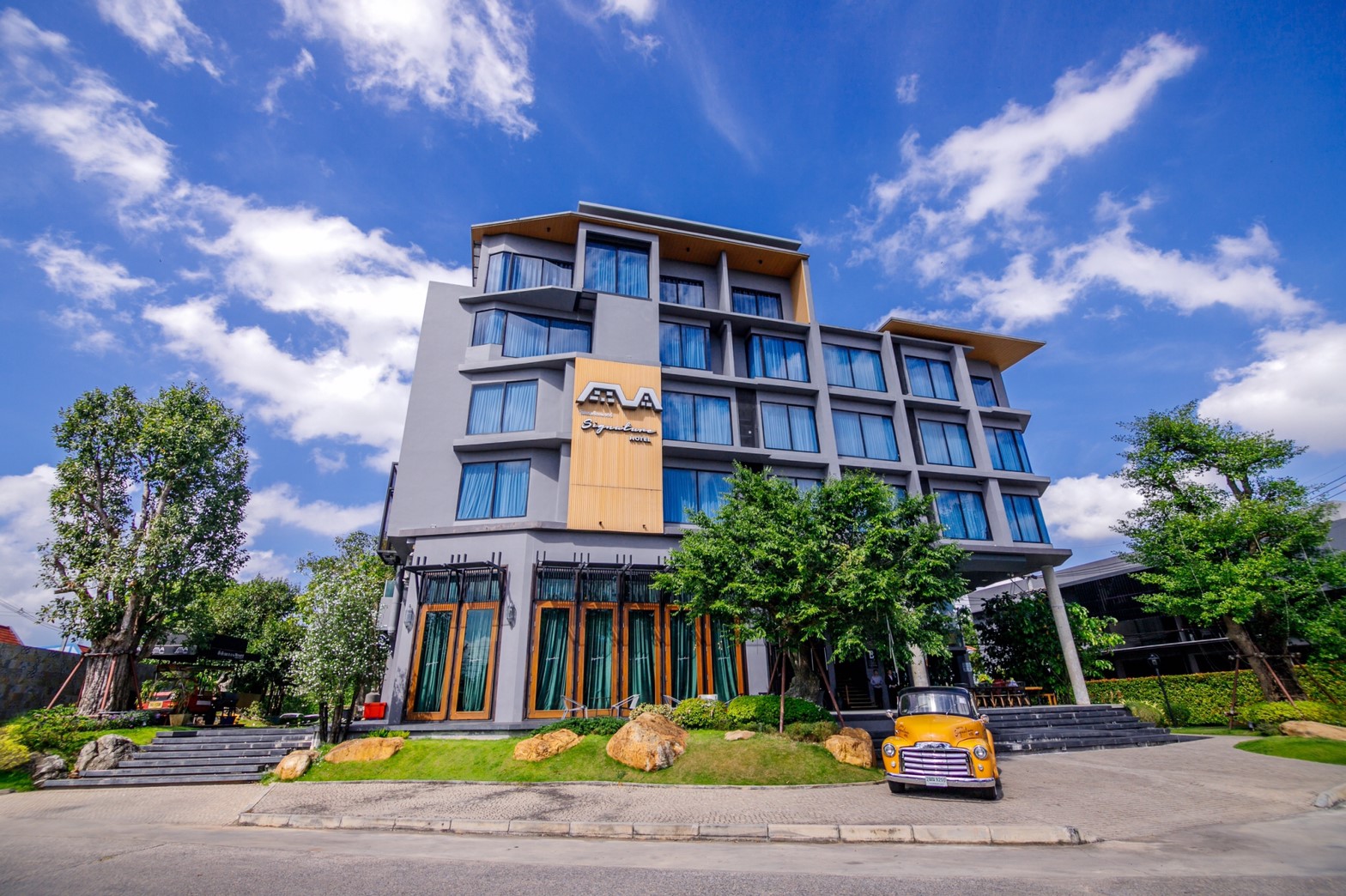 Hatyai Signature Hotel - Modern hotel in Haytai City